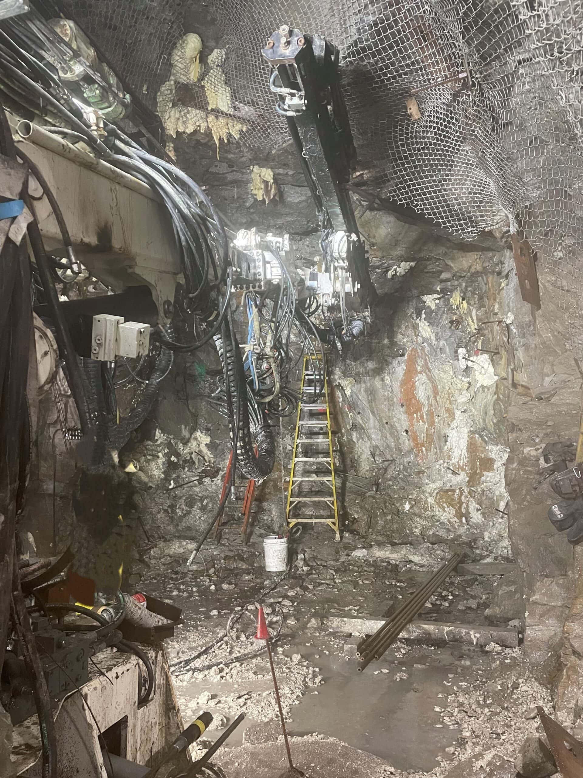 Tunnel Passing Through Fault Zone Helped With Polyurethane Injection